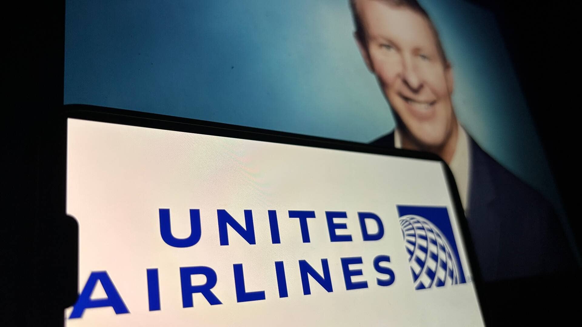United Airlines CEO makes stark warning about ticket prices - TheStreet