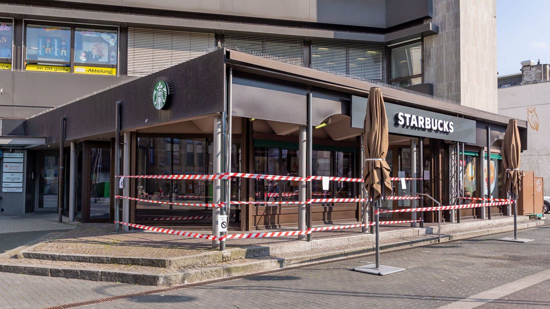 Starbucks announces more store closures as strategy shifts - TheStreet