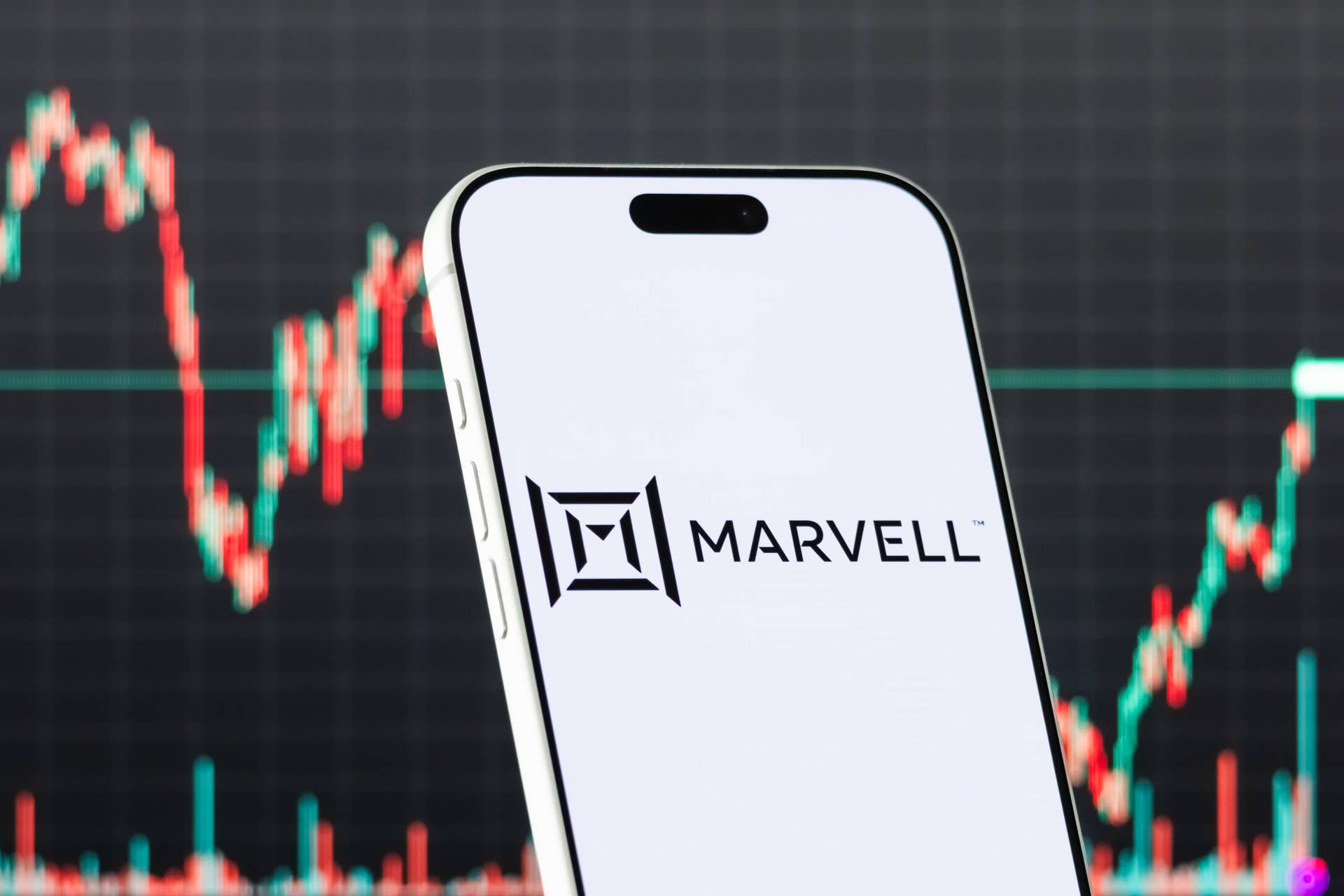 5-star analyst resets Marvell forecast before earnings - TheStreet