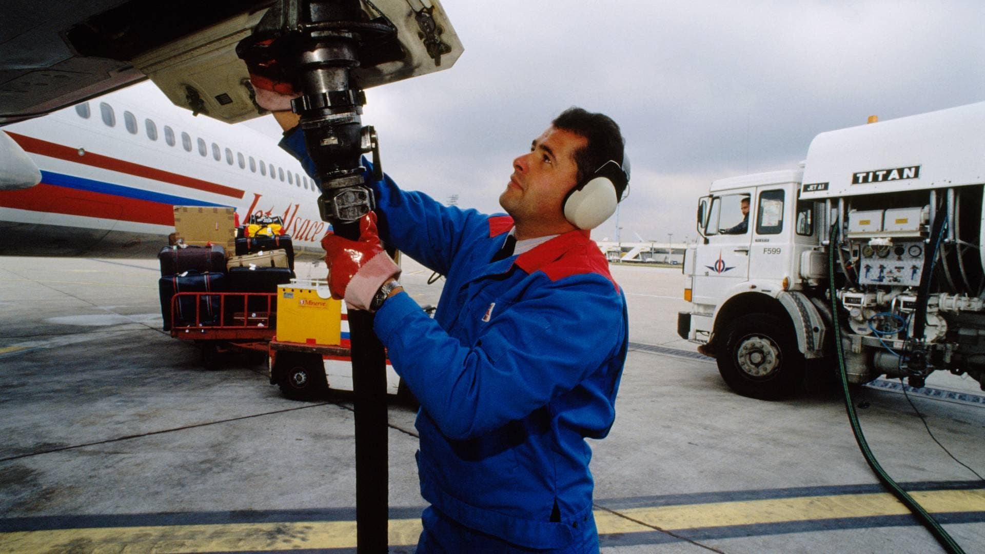 Jet fuel prices jumped 60 percent: Your next flight will cost more ...