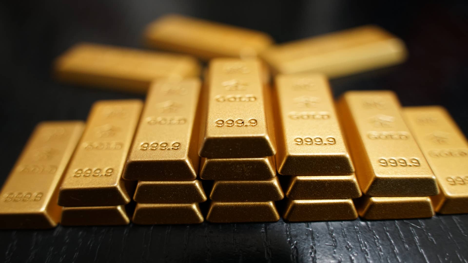 Gold's price is falling fast: Here's what comes next - TheStreet