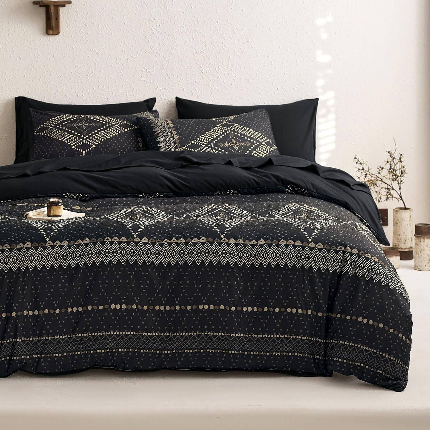 Amazon is selling a comforter set for only $31 - TheStreet