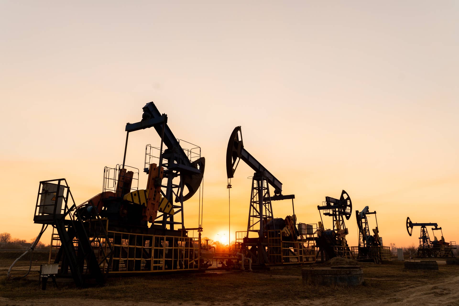 U.S. economy will show resilience, despite rising oil prices - TheStreet