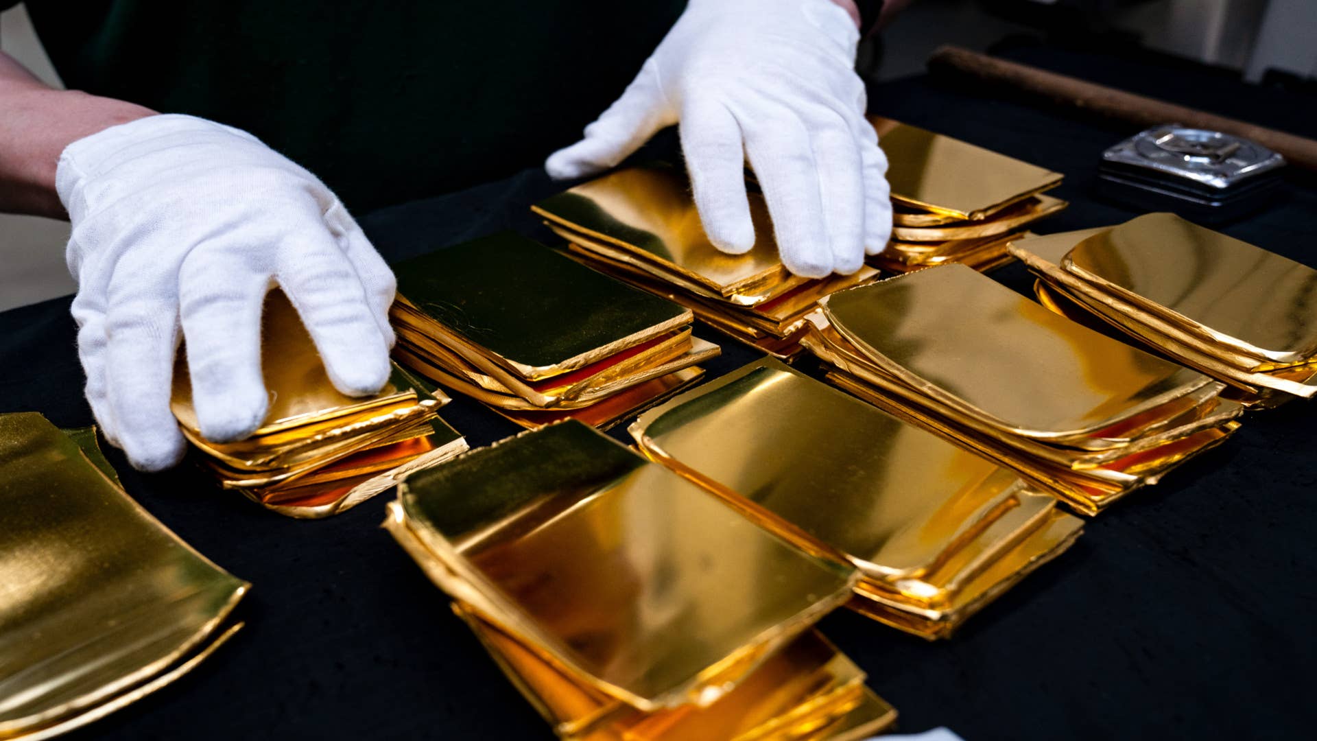 Gold just saw its biggest decline since 1983: what's next - TheStreet
