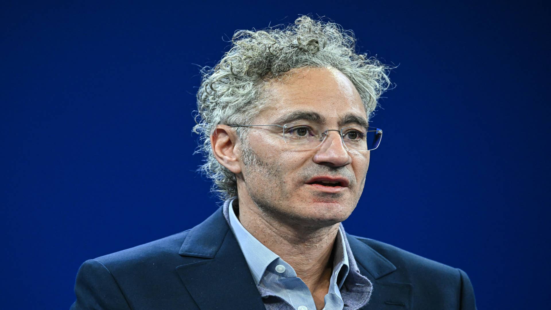 Palantir is offering students a jaw-dropping $10,000 a month - TheStreet