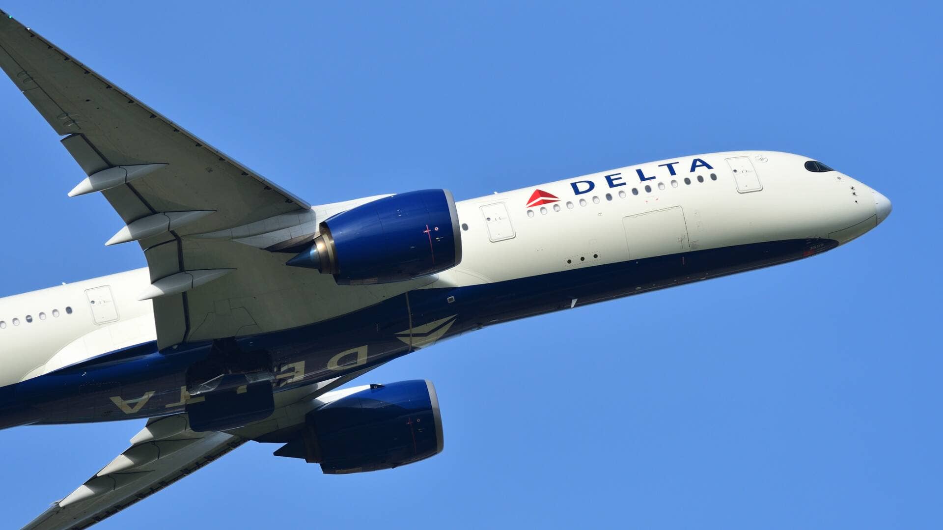 Delta Air Lines made $8.2 billion from your credit card last year ...
