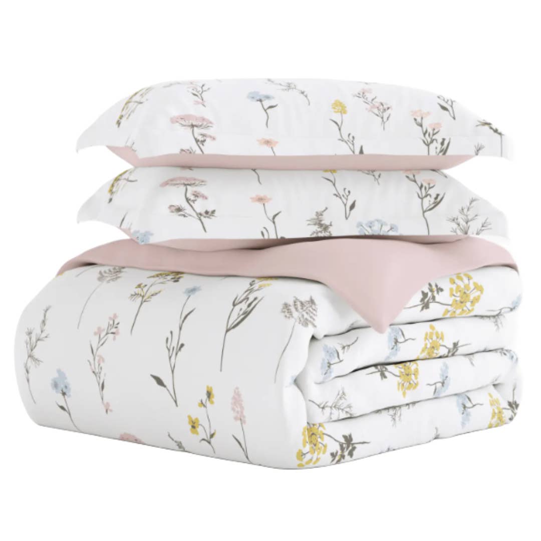 Nordstrom Rack's 3-piece floral duvet set is on sale at $40 - TheStreet