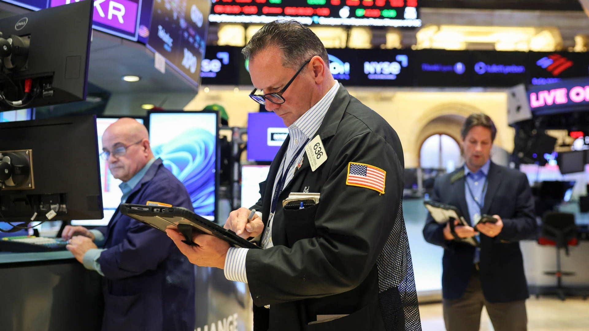 Wall Street raises recession risk as oil threatens inflation - TheStreet