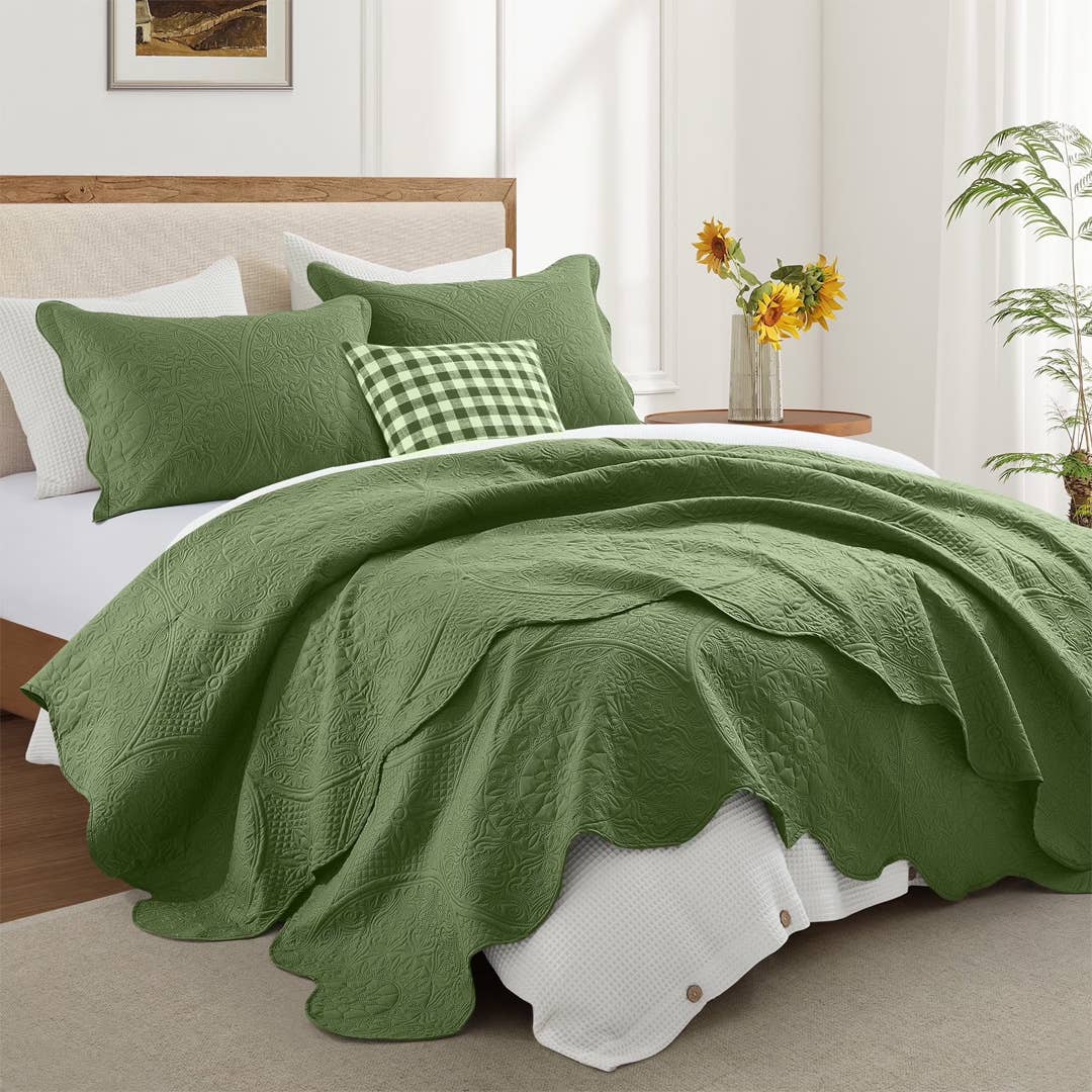 Walmart is selling a 3-piece scalloped quilt set for $25 - TheStreet