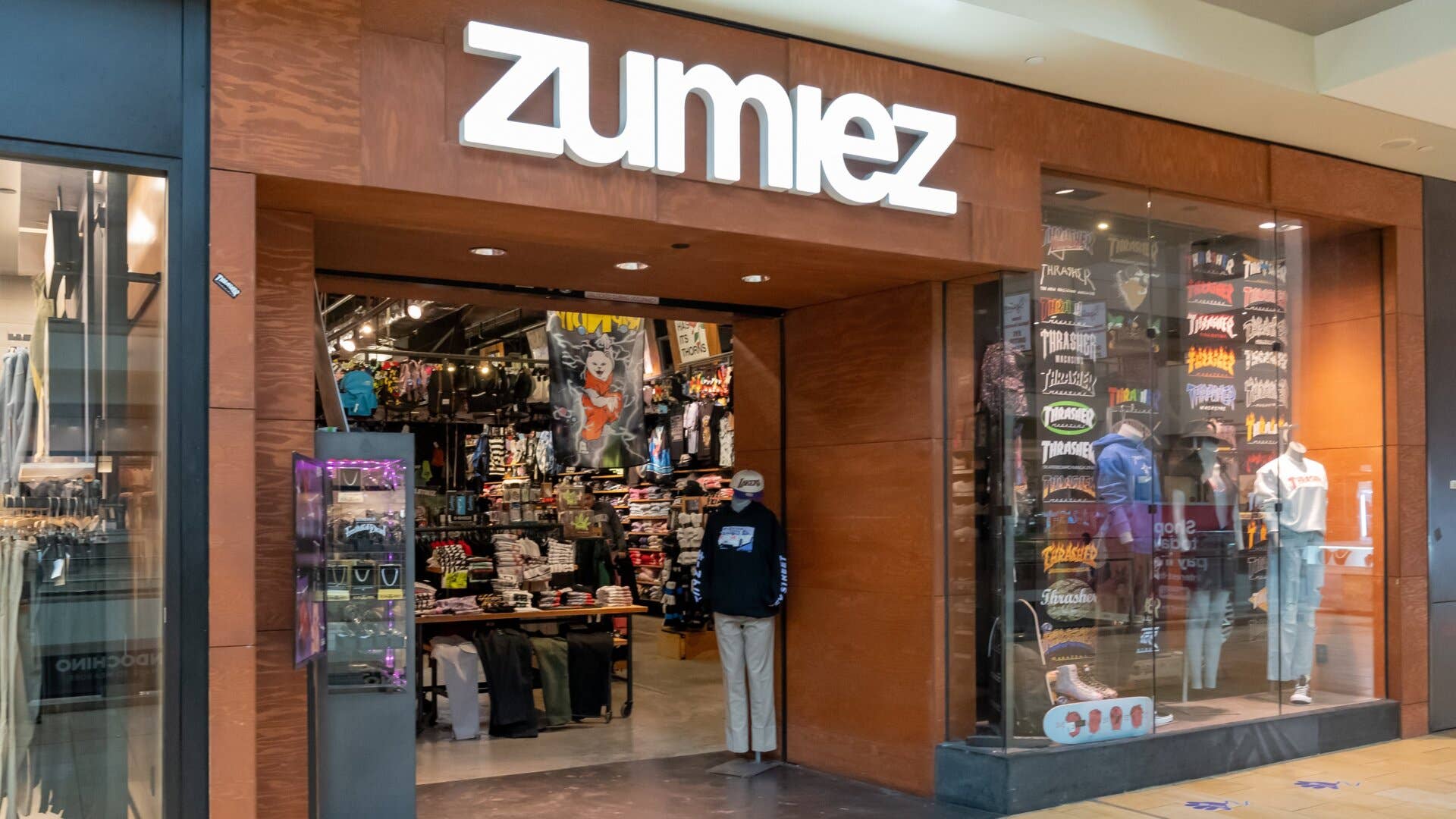 48-year-old nostalgic mall retailer will close 25 stores in 2026 ...