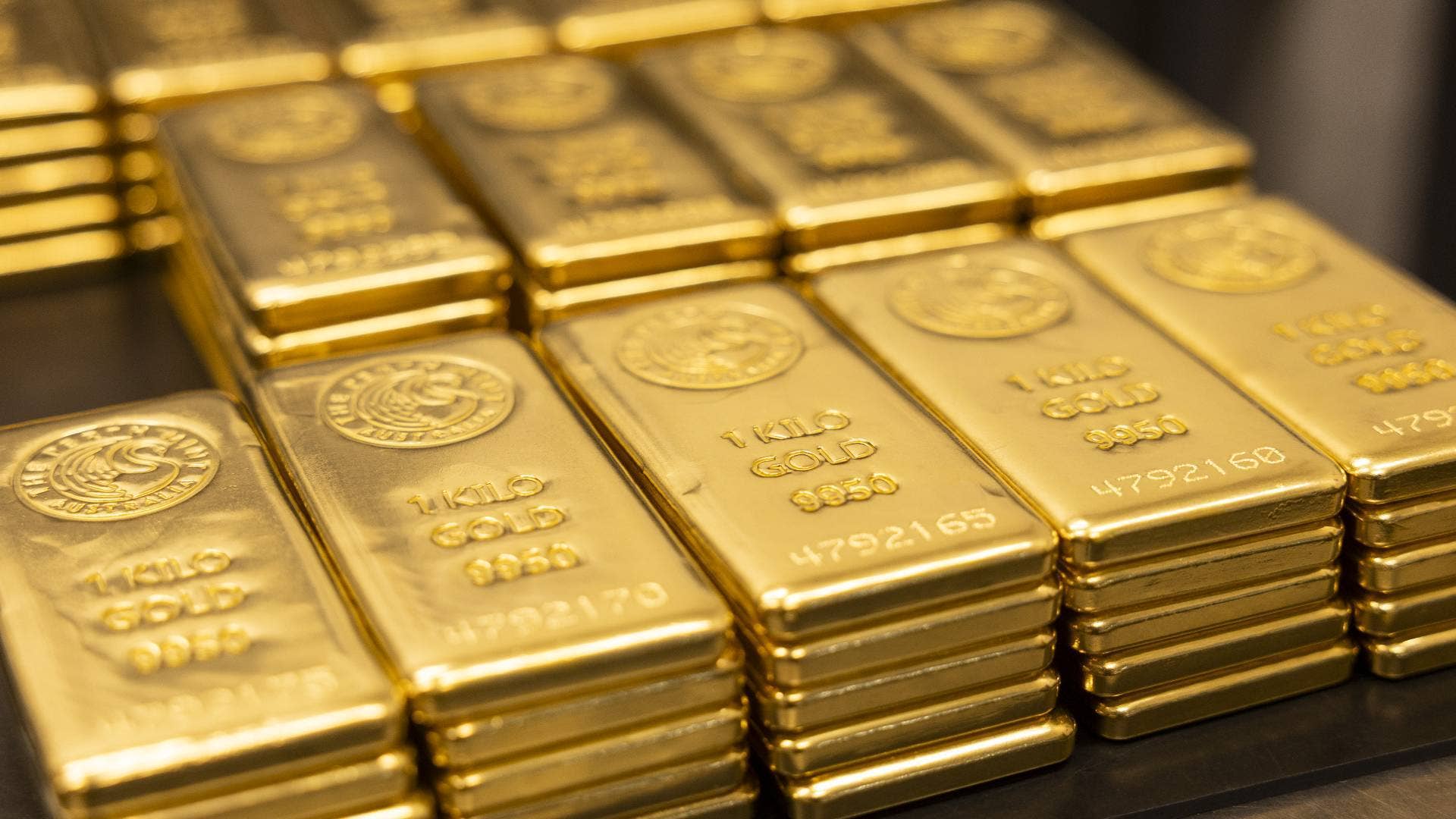 Analysts offer hot take on gold price surge - TheStreet