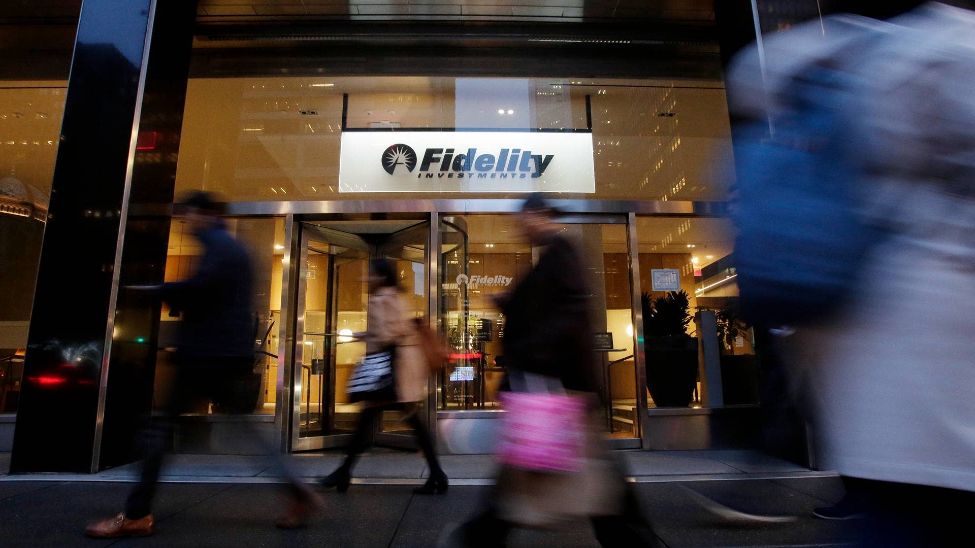 Fidelity maps a survival plan for falling markets - TheStreet