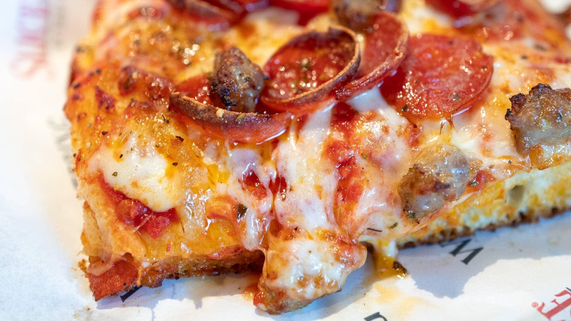Popular pizza chain cuts ties with Uber Eats - TheStreet