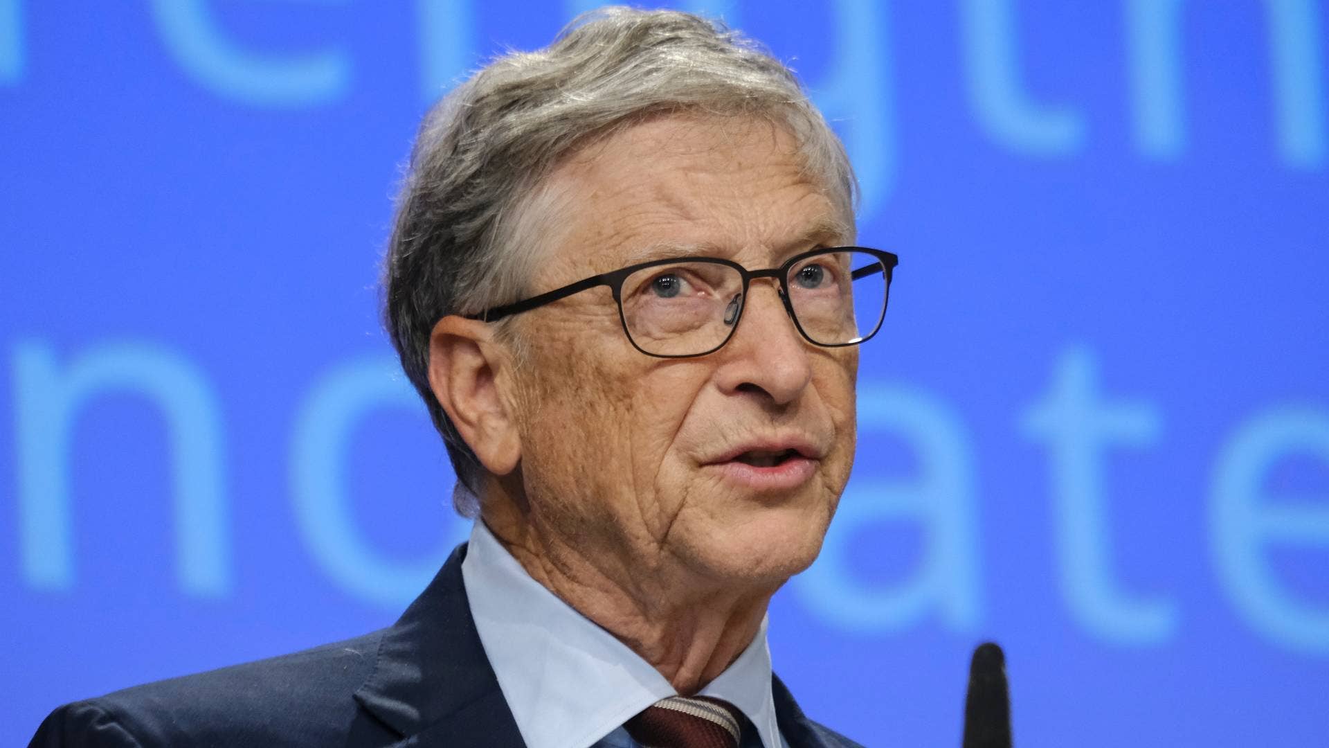 Warren Buffett delivers candid verdict on Bill Gates' ties to Epstein ...