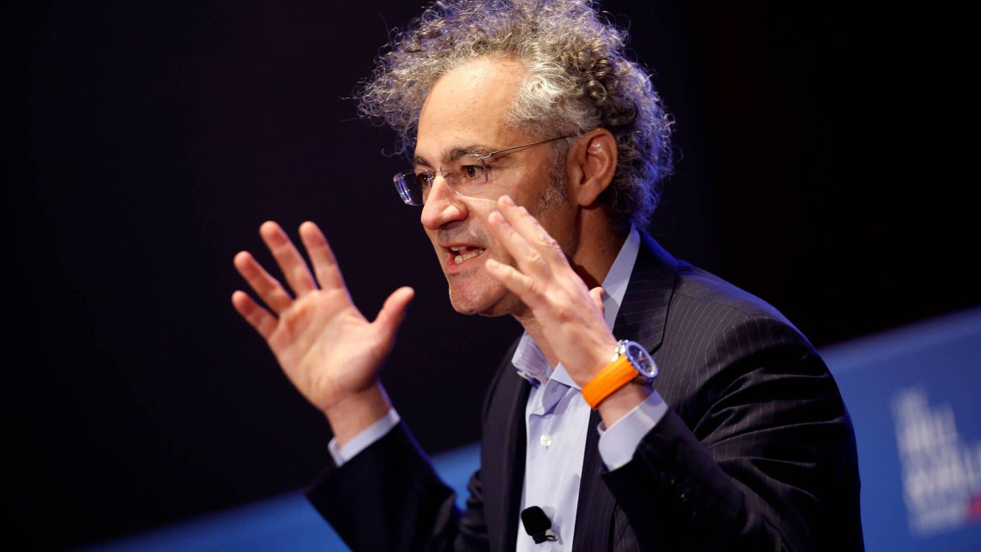 Lawmakers send stern warning to Palantir - TheStreet
