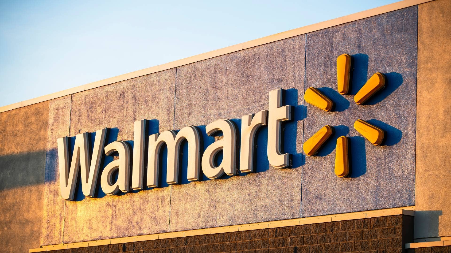 Walmart has a $120 floor lamp with a built-in table for $60 - TheStreet