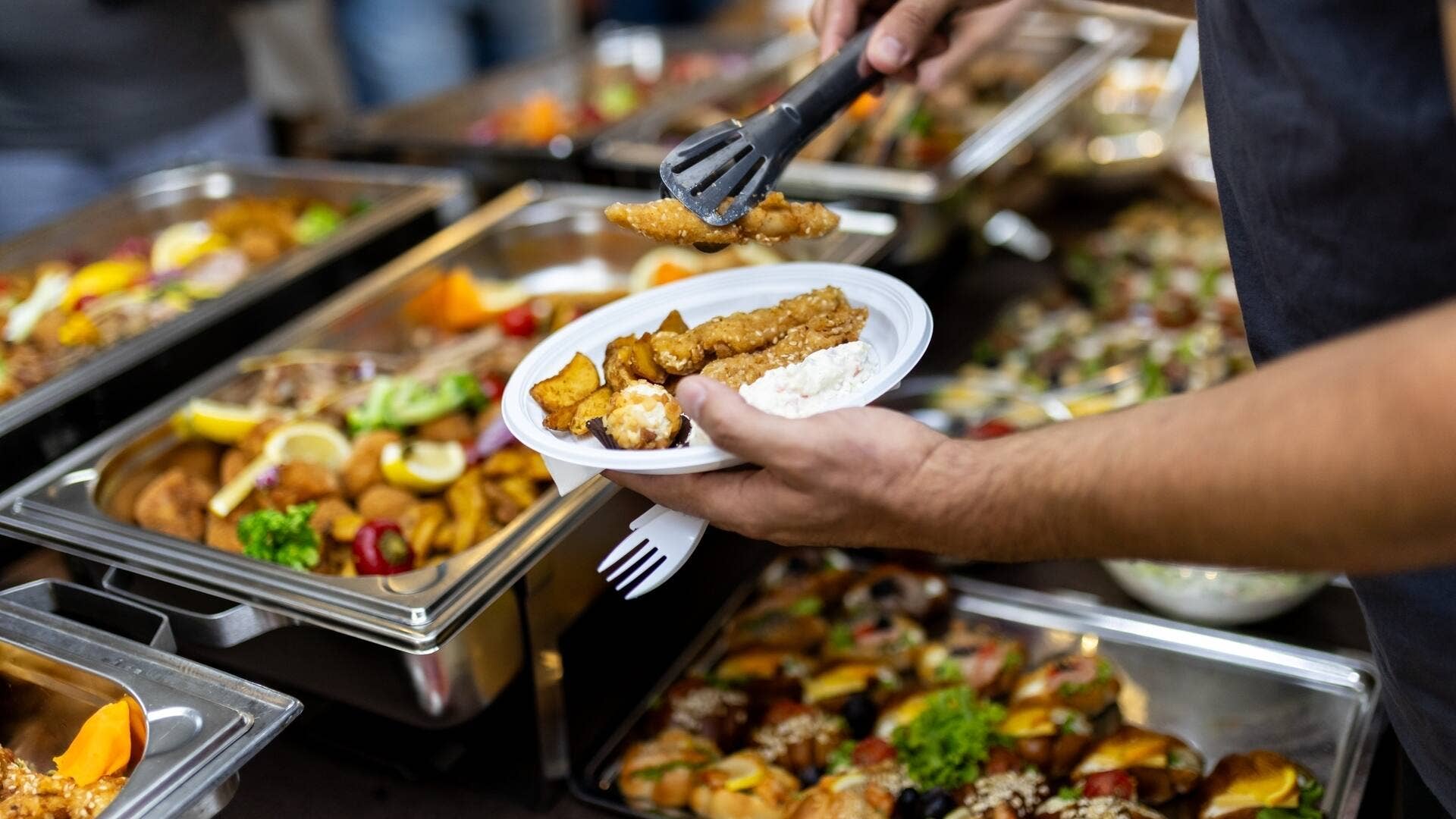 Buffet chains close hundreds of locations nationwide - TheStreet