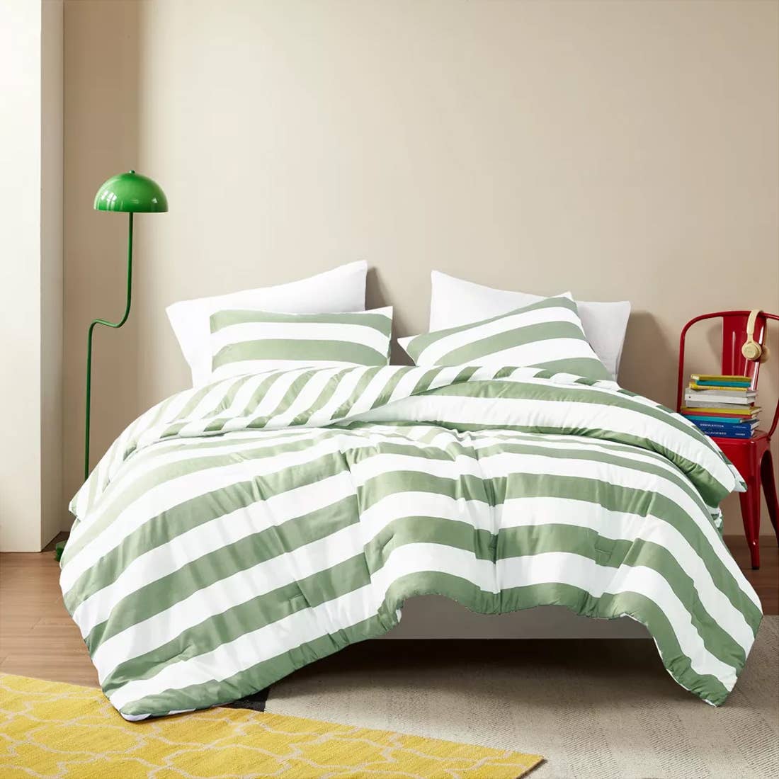 Target's $158 3-piece lightweight comforter set is now $30 - TheStreet