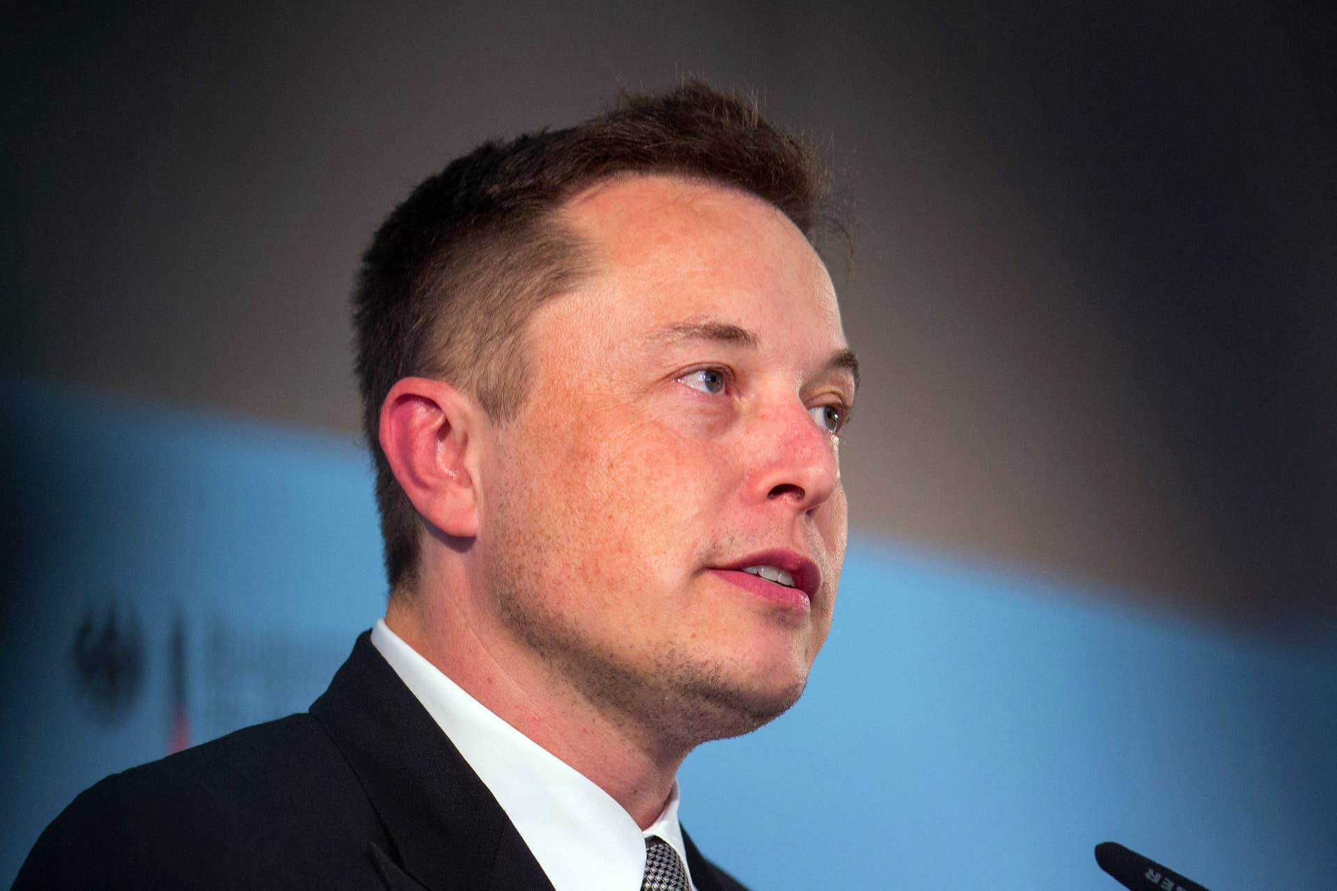 Elon Musk has a shocking message on AI and robots - TheStreet