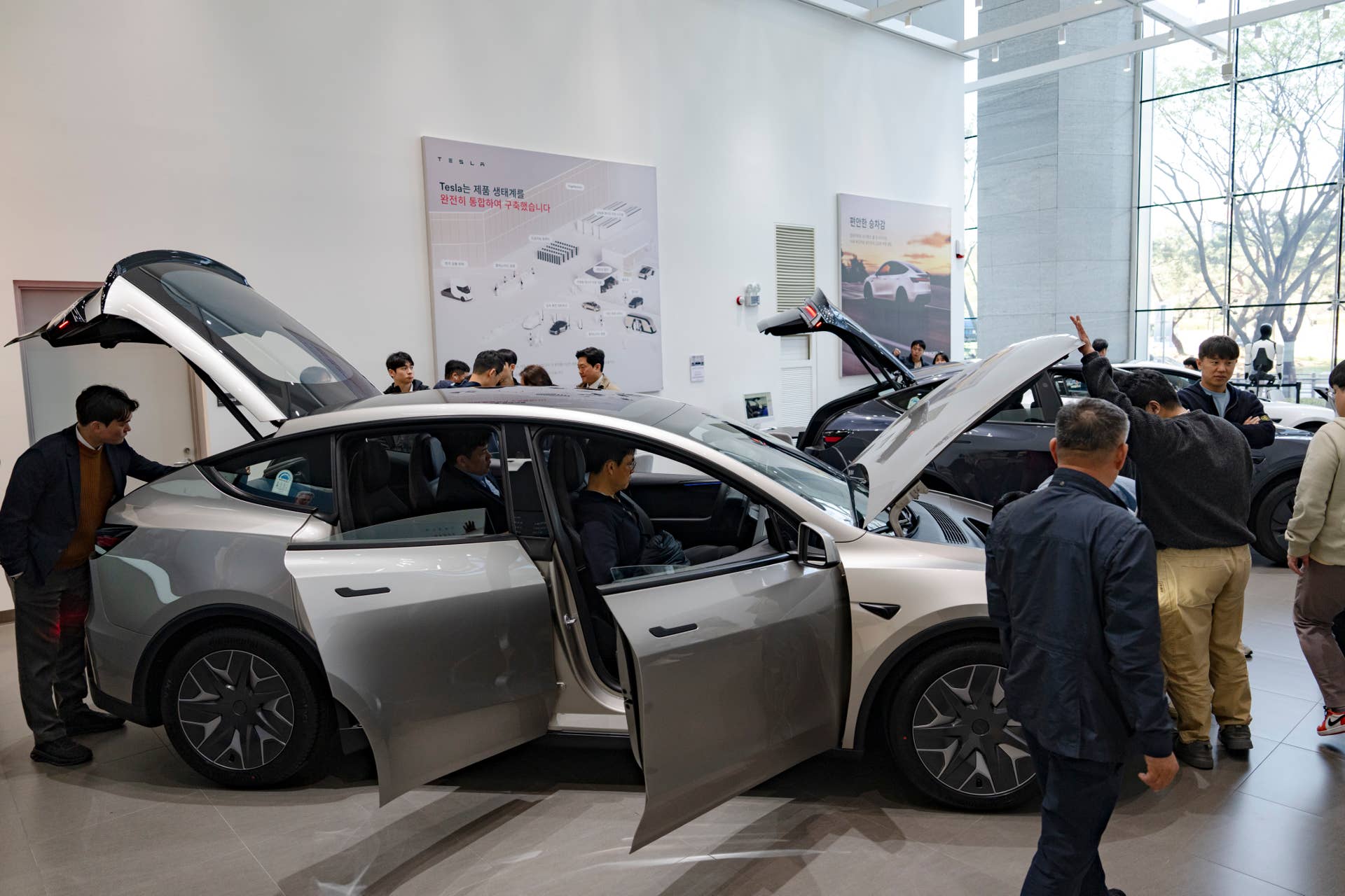 Tesla takes big swing with new model in major market - TheStreet