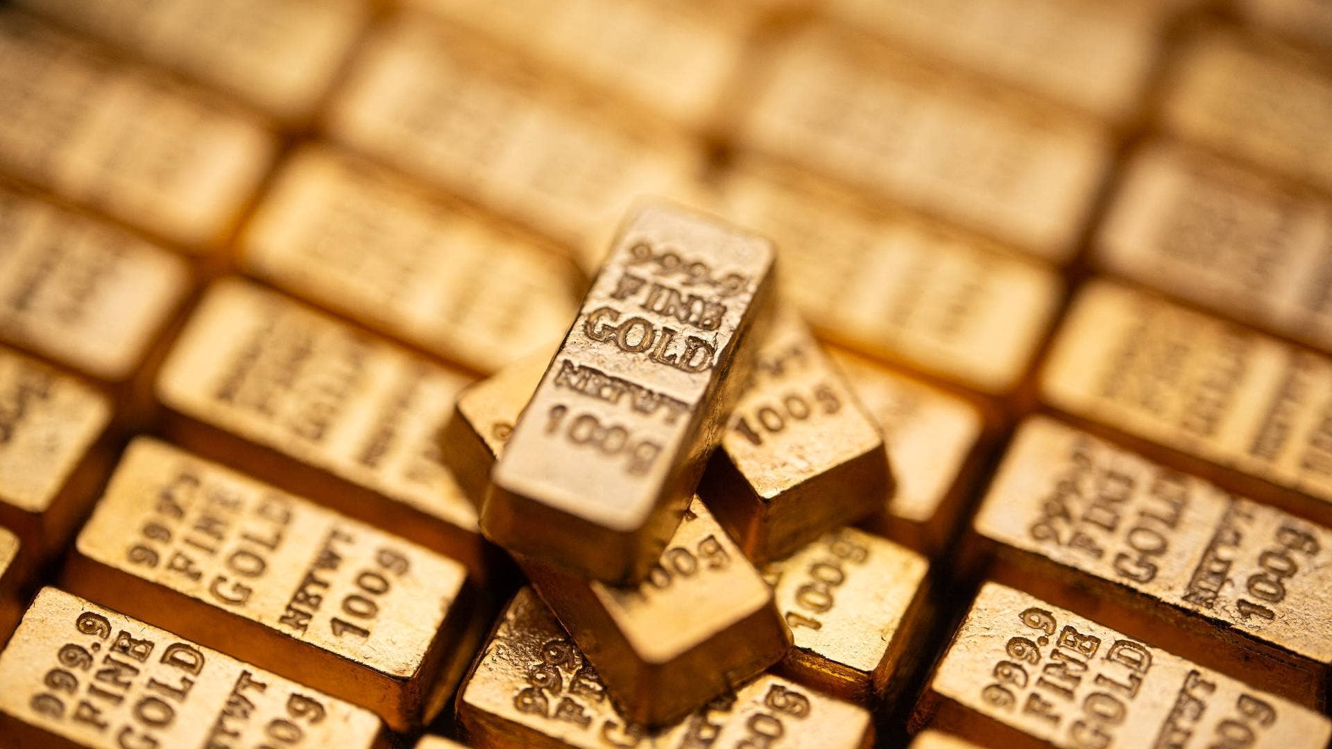 Popular Swiss Bank resets gold price target for the rest of 2026 ...