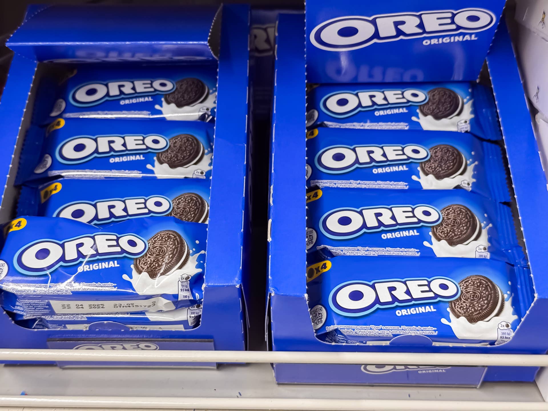 Oreo maker creates controversial milk chocolate bars - TheStreet