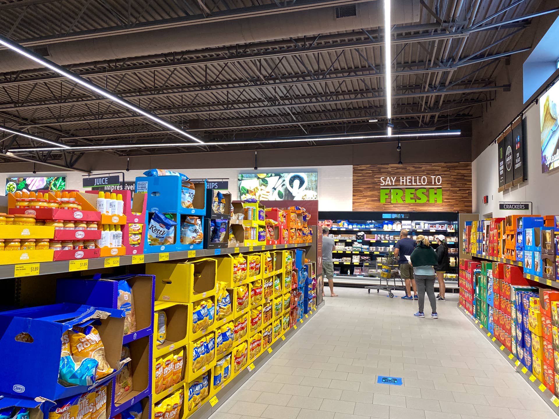 Aldi shifts gears to win over health-conscious shoppers - TheStreet