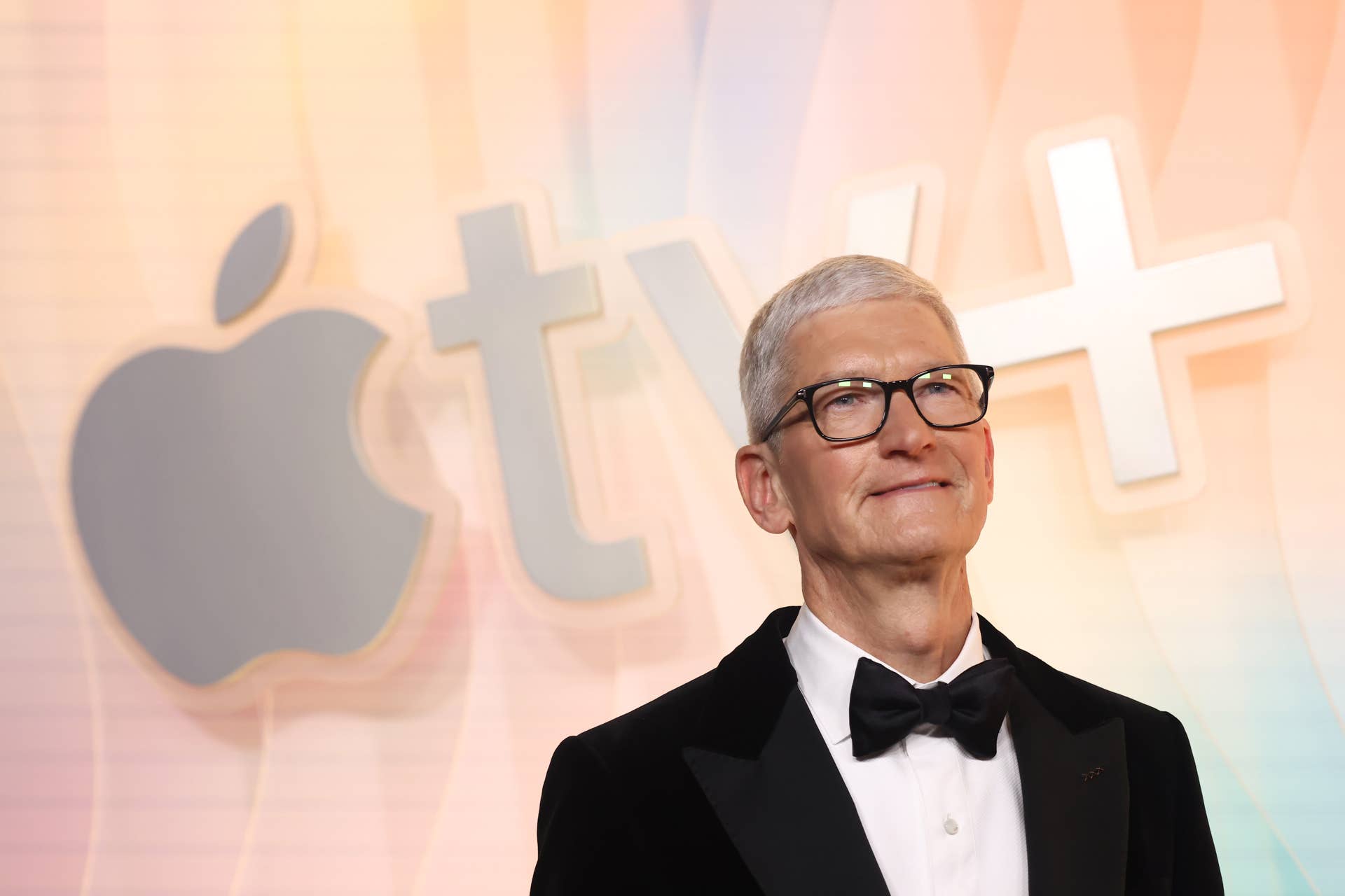Apple store closure sparks major union backlash amid layoffs - TheStreet