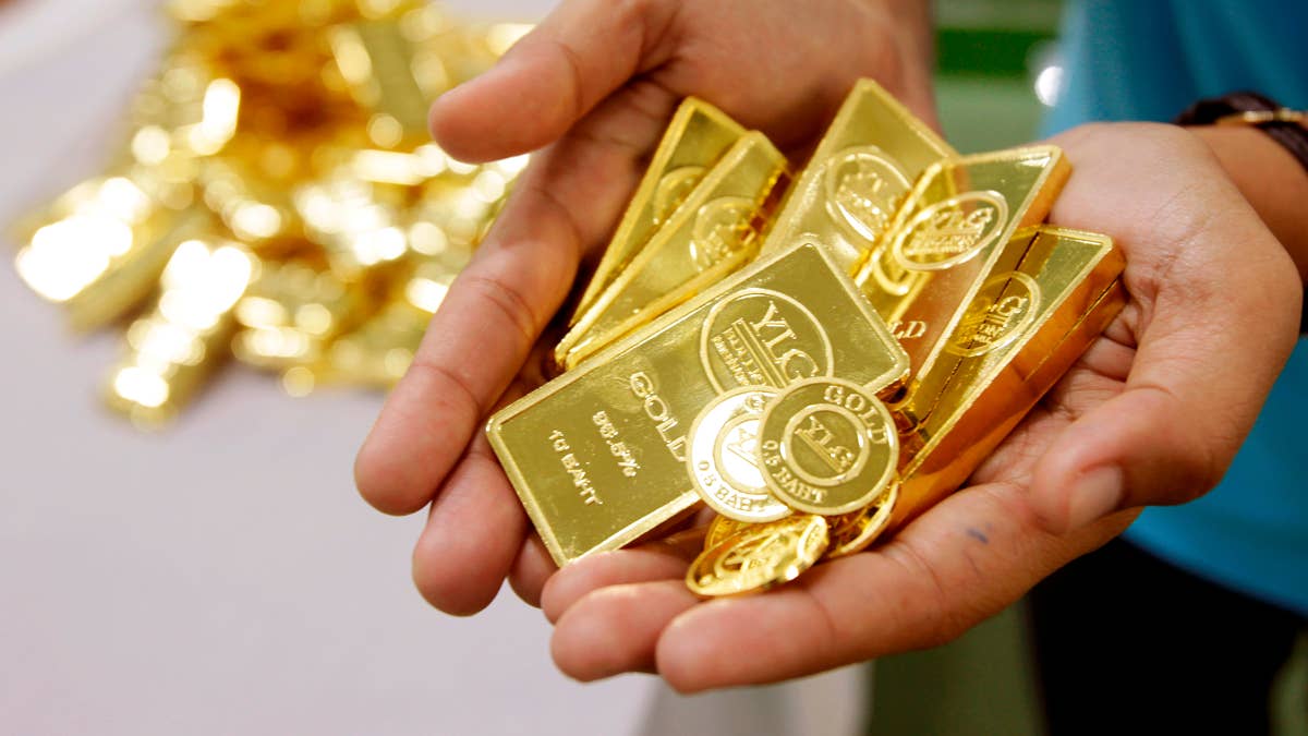 Gold Price: Morgan Stanley Cuts 2026 Target | GLD - TheStreet