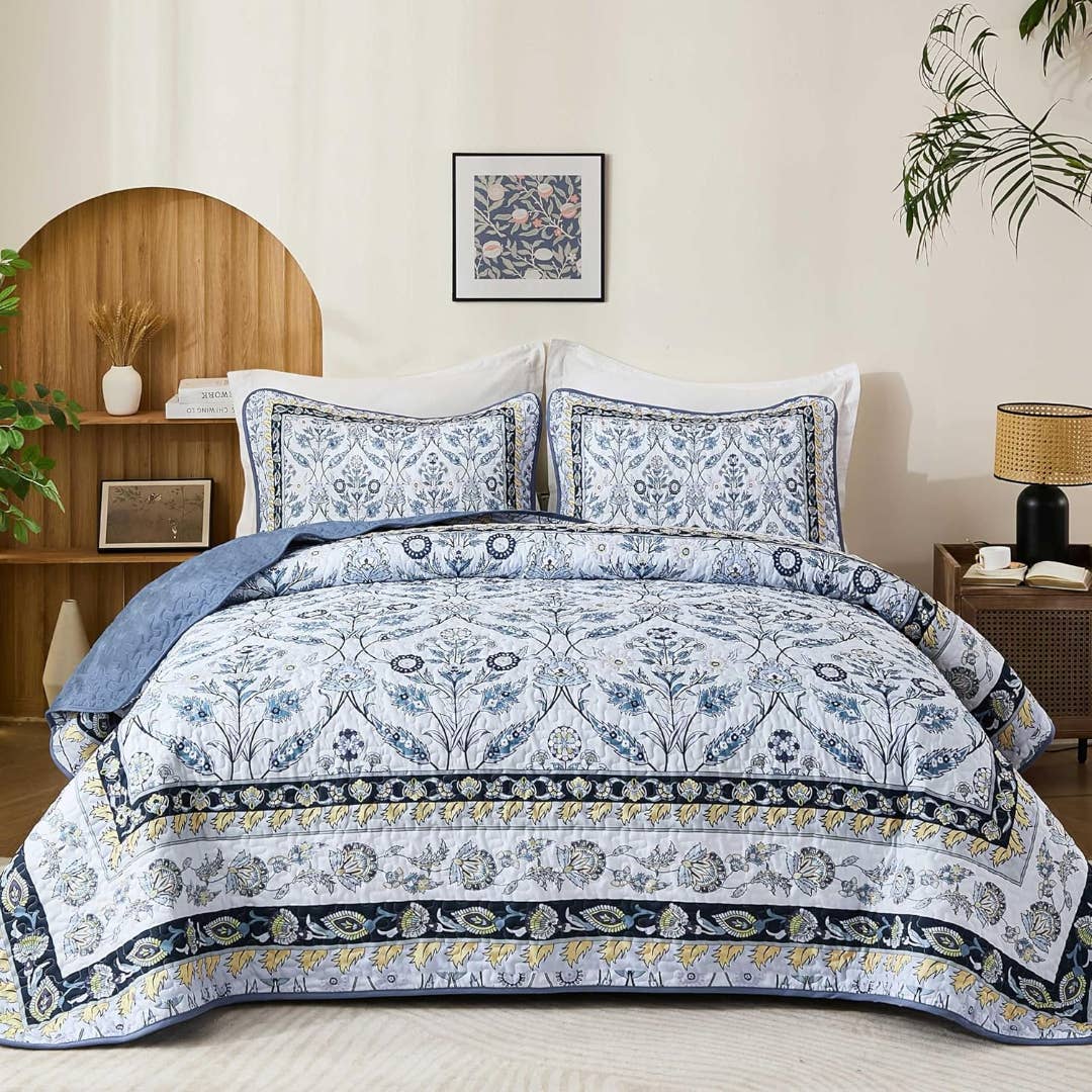 Amazon is selling a quilt set for only $27 - TheStreet
