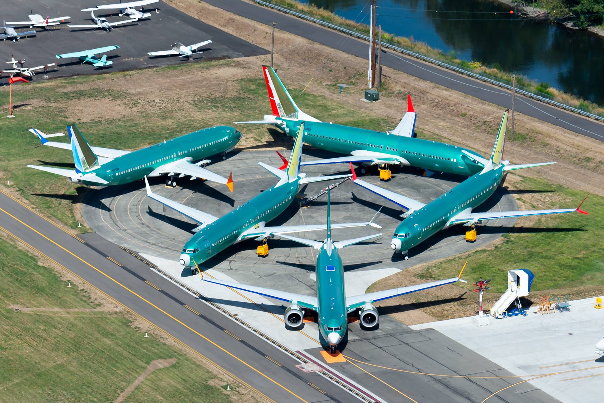 UBS maintains Boeing buy rating after earnings - TheStreet