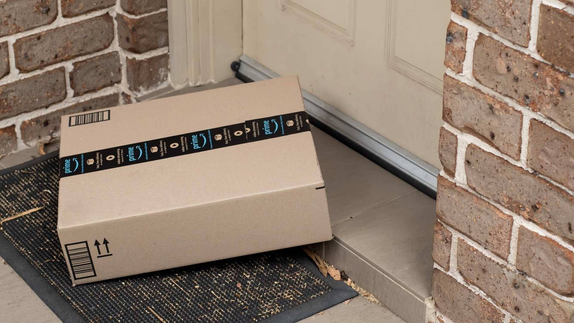 Amazon and Walmart hit by $12.8 billion theft surge - TheStreet