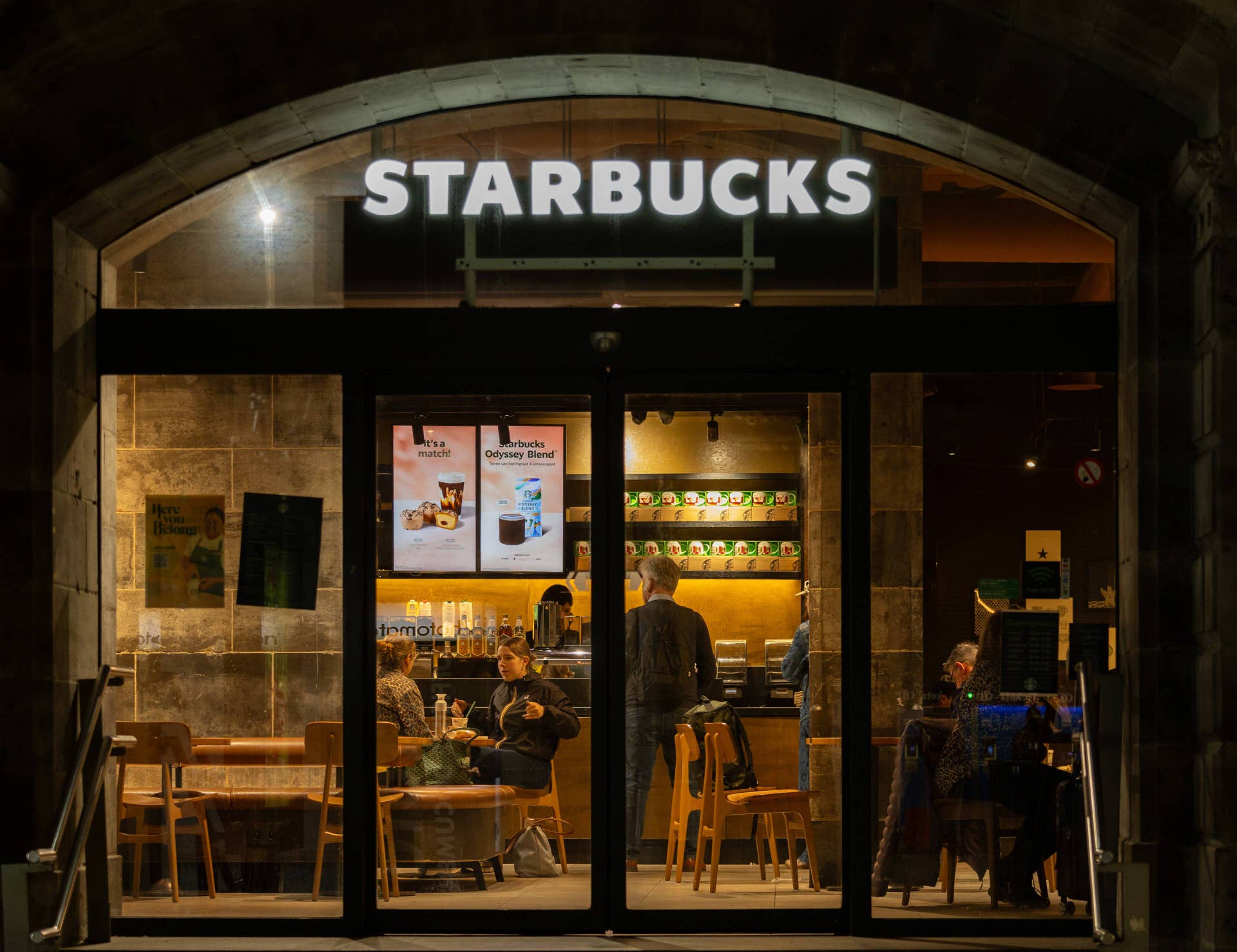 Starbucks removes free drink perk customers may miss - TheStreet