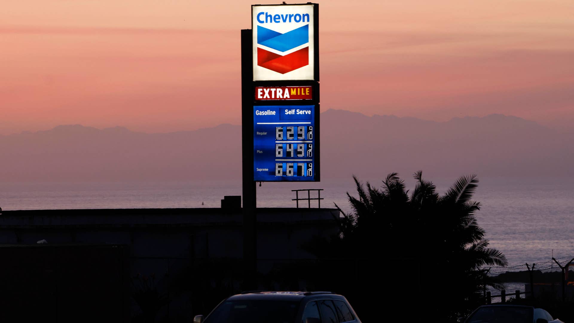 Chevron earnings carry a cash-flow warning | CVX - TheStreet