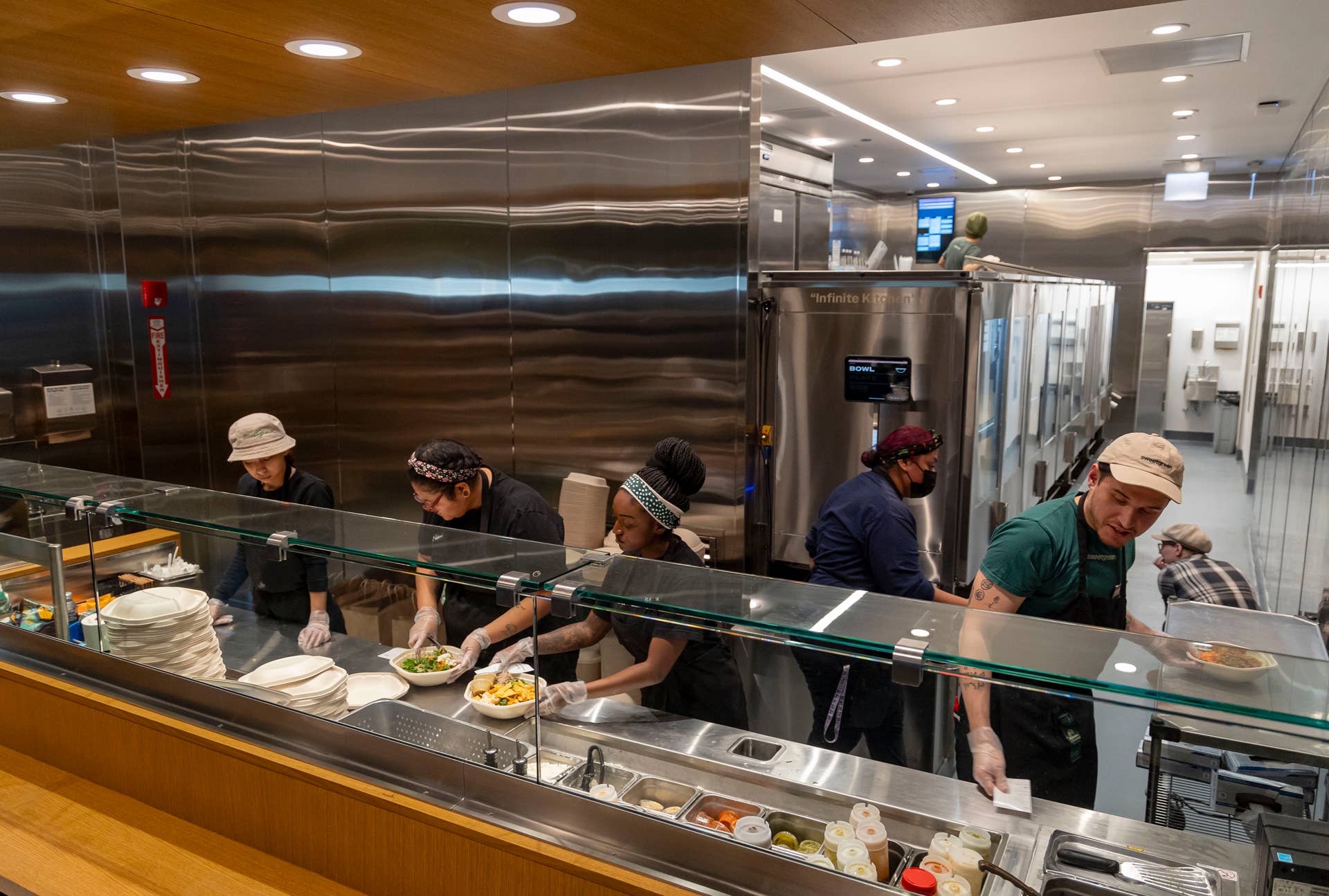 Sweetgreen makes major menu change customers will love - TheStreet