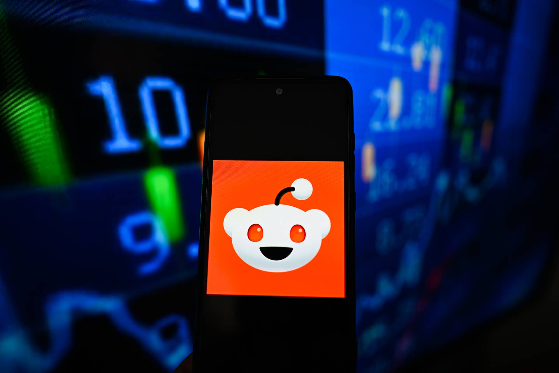 Reddit CEO delivers bold warning to Google and OpenAI | RDDT - TheStreet