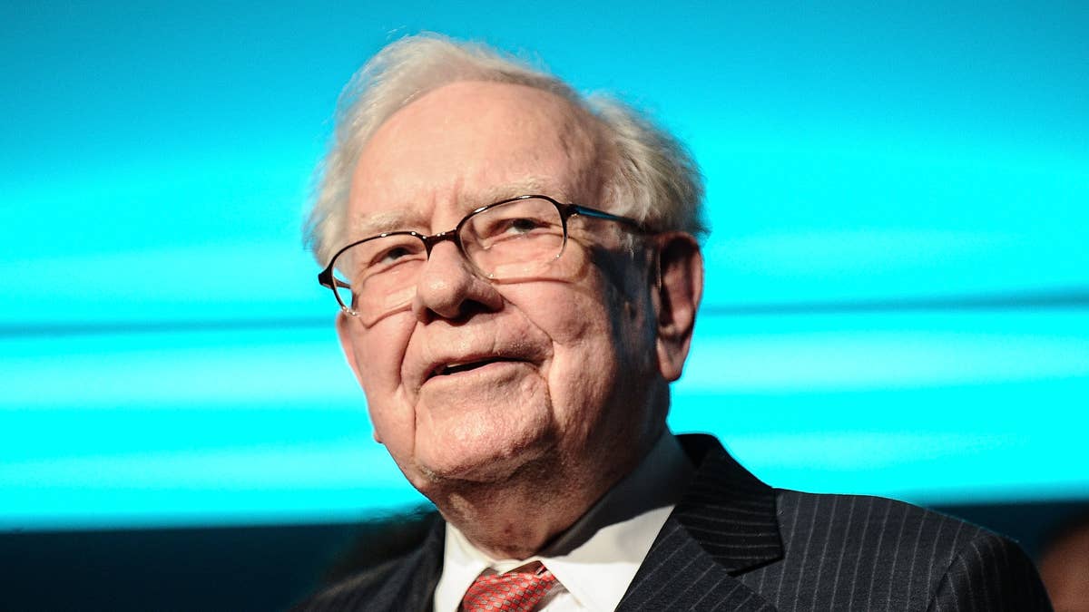Warren Buffett has message for investors on Berkshire's new CEO - TheStreet