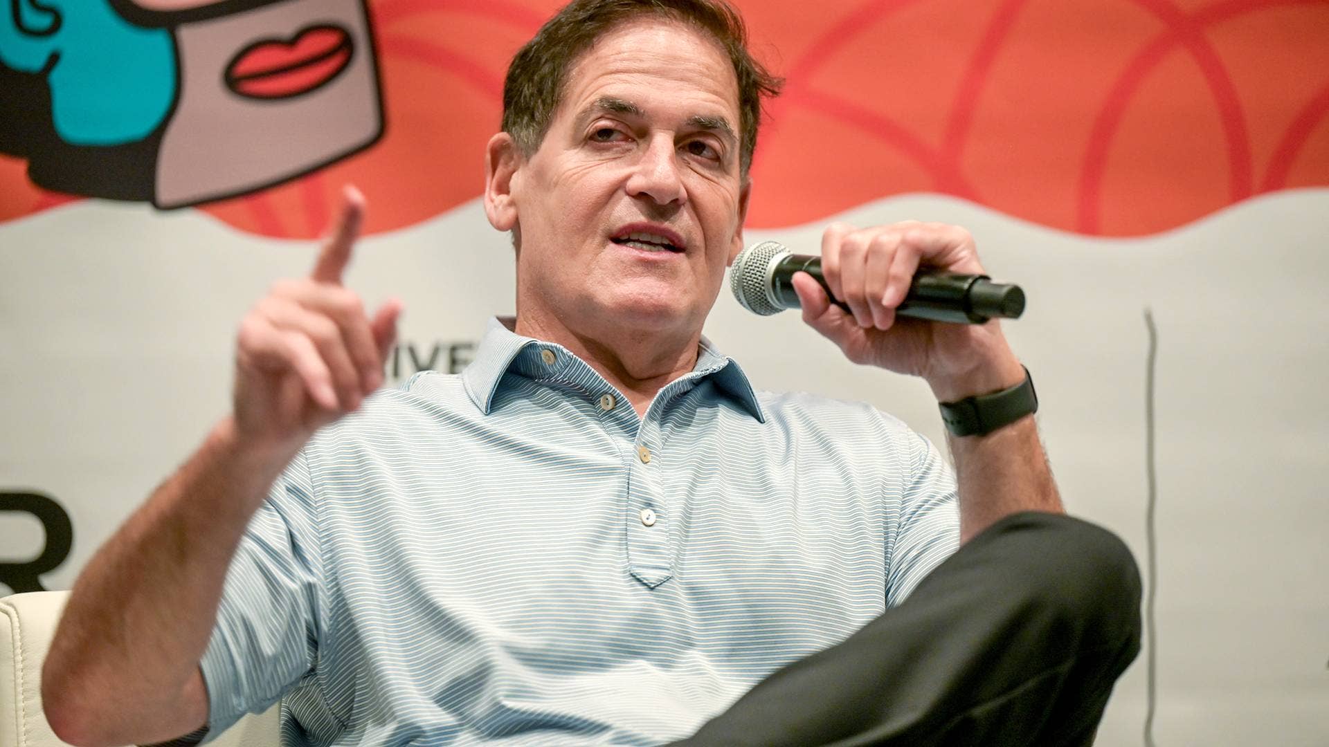 Mark Cuban tells new grads to target small businesses - TheStreet
