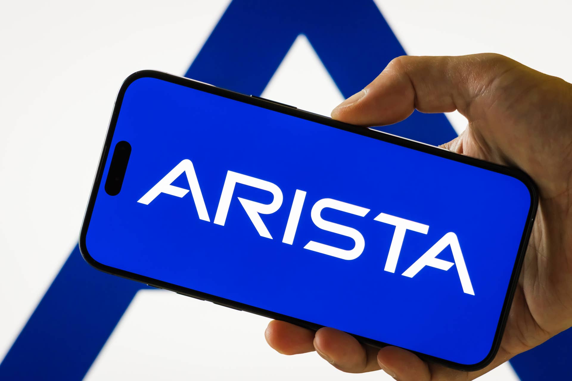 Raymond James flips Arista to Outperform with $164 target | ANET ...