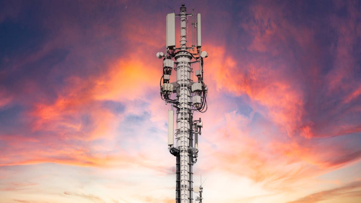 AT&T, T-Mobile and Verizon customers will get big network upgrade ...