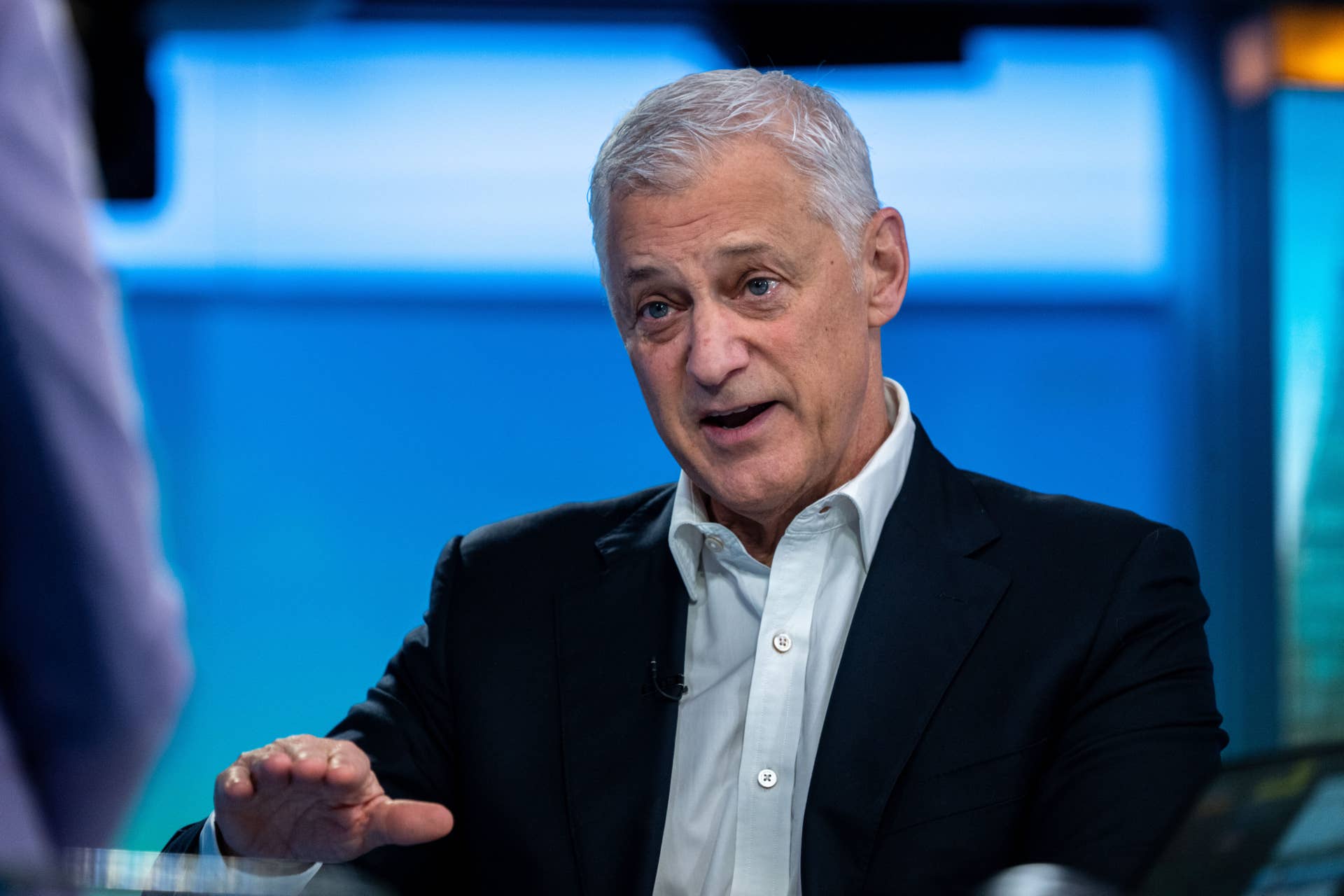 Standard Chartered CEO sends shocking message to bank employees - TheStreet