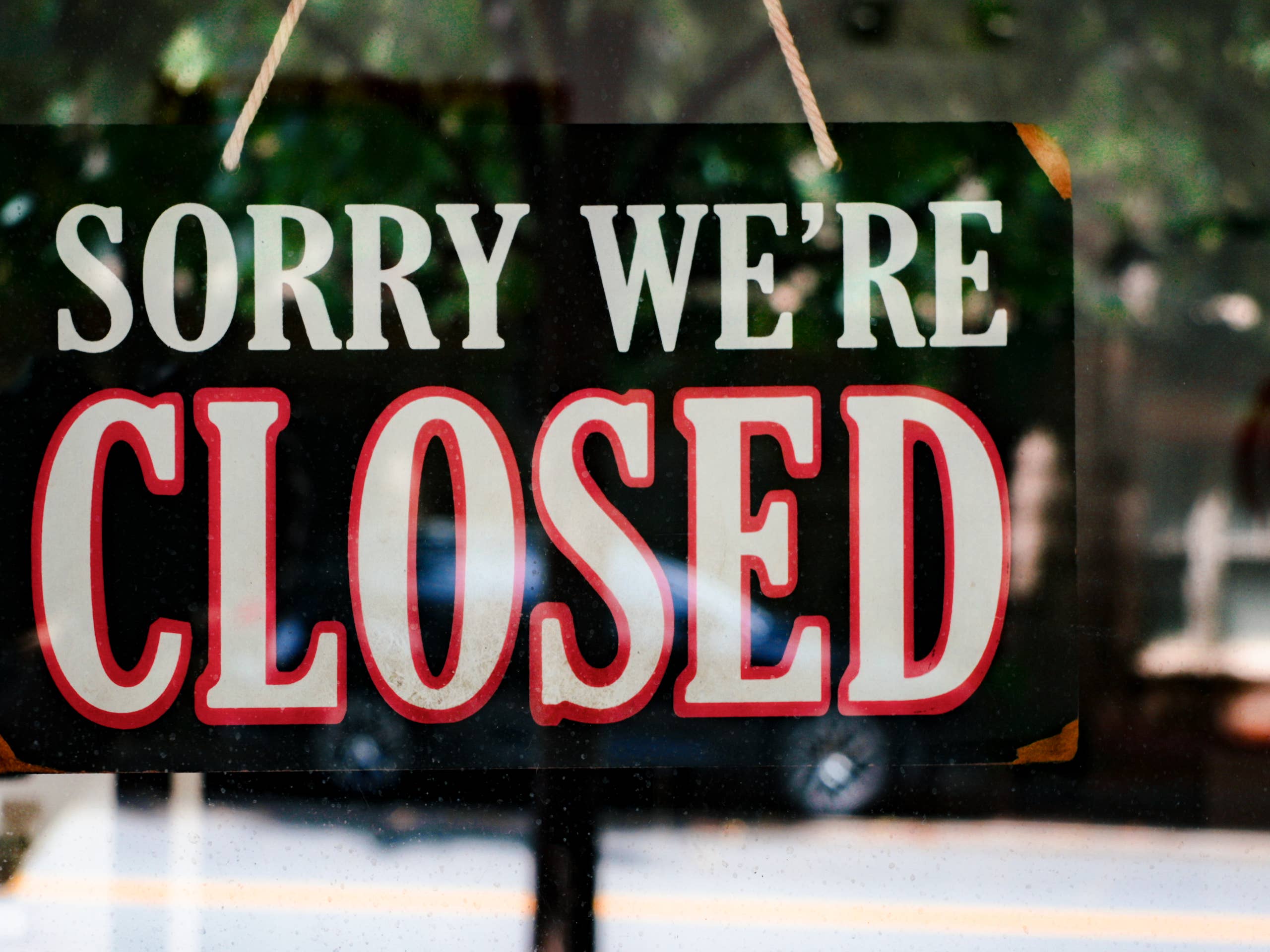 Discount retail giant closes 350 U.S. stores , sparing only six states ...