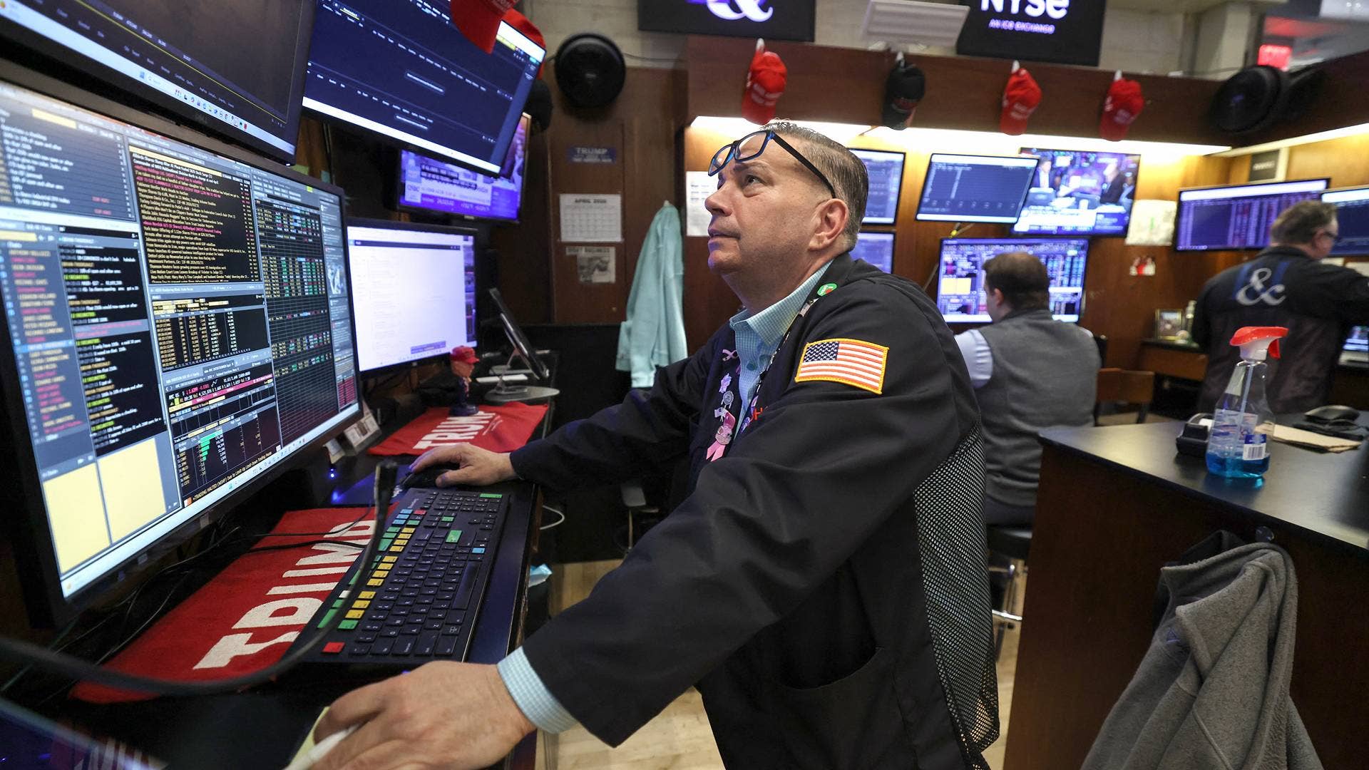 The AI buildout is still intact — stocks to buy this week - TheStreet