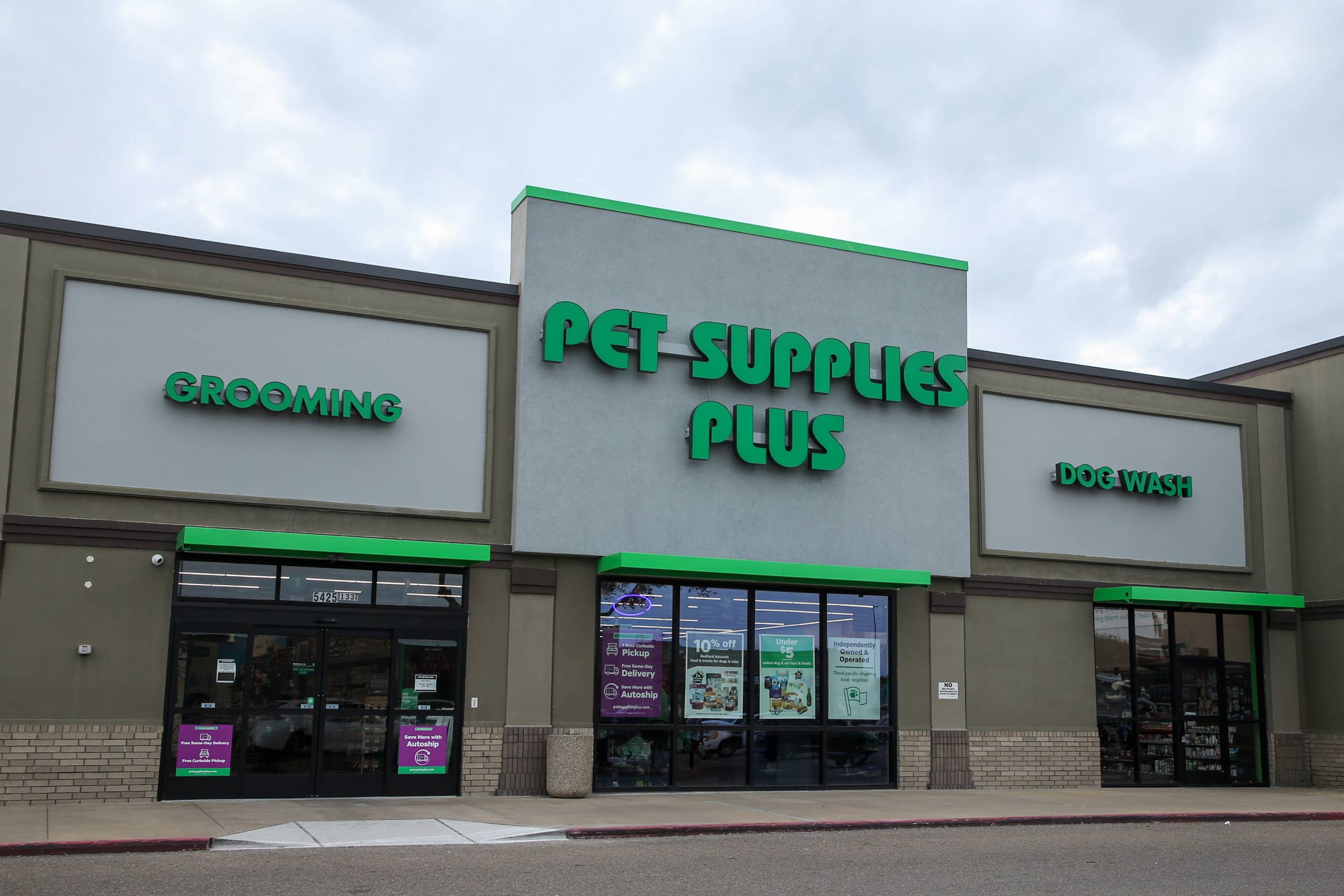 Major pet supplies store operator files Chapter 11 bankruptcy - TheStreet