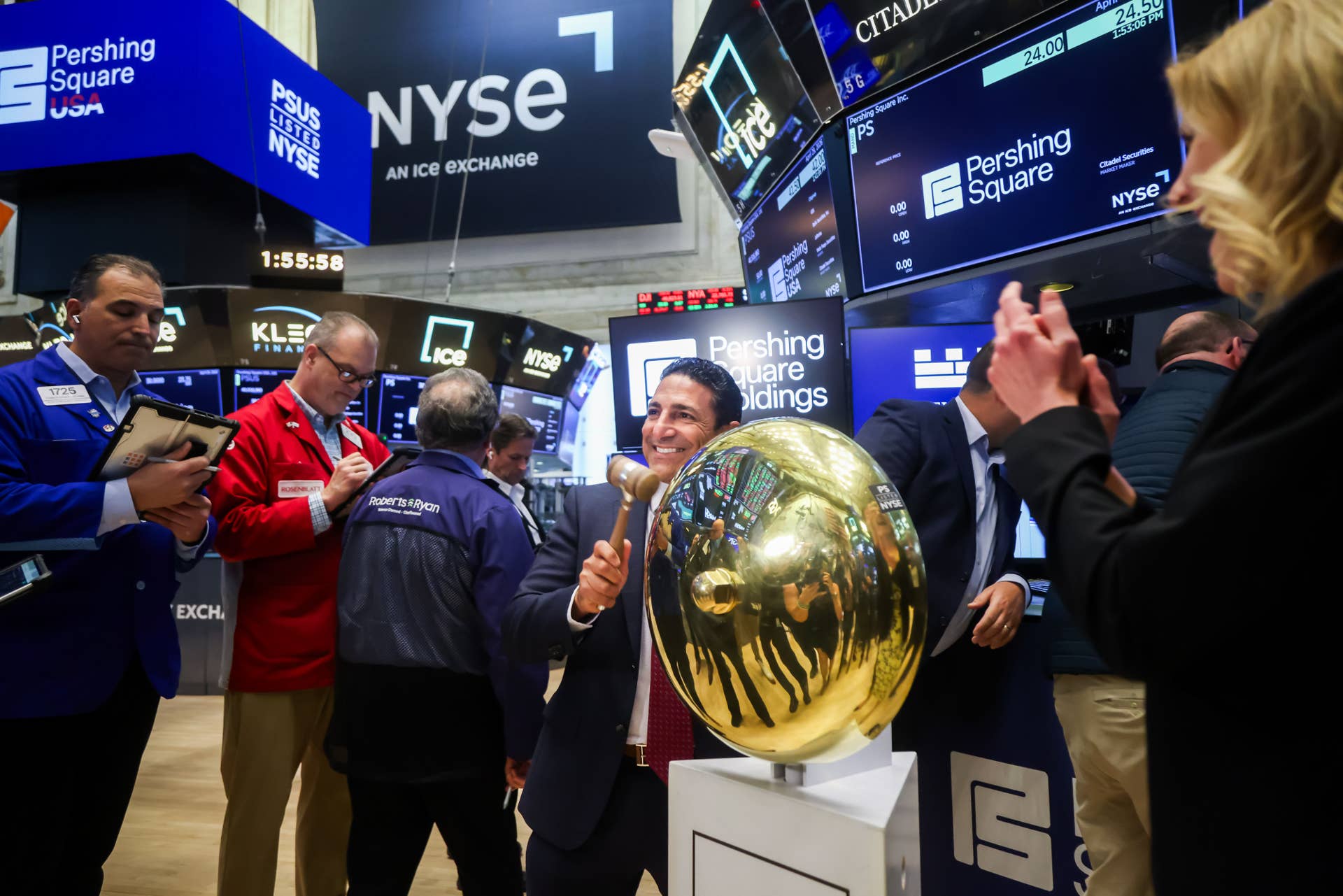 Citi sets bold Pershing Square stock price target for 2026 - TheStreet