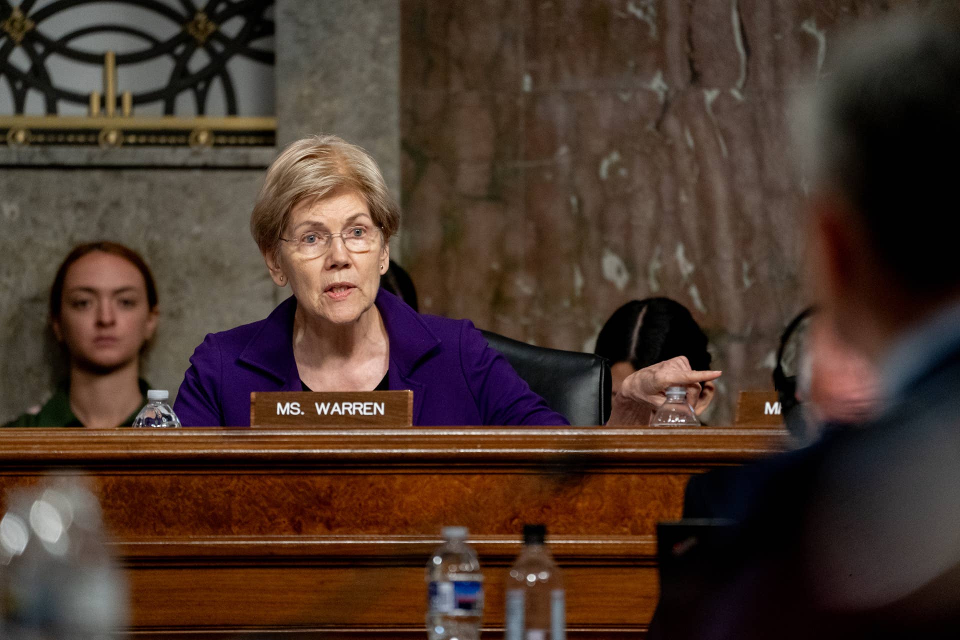 Elizabeth Warren has bold new plan to tax AI companies - TheStreet