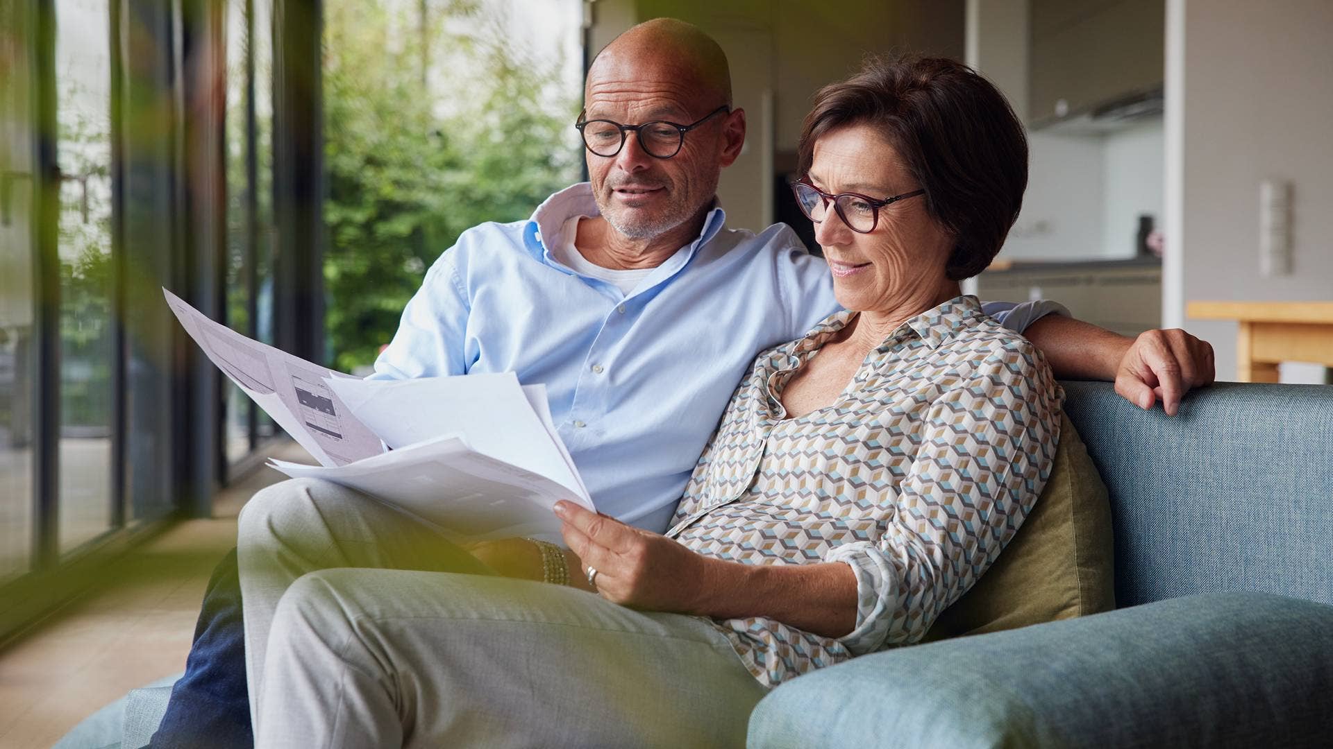 Fidelity explains how much idle cash costs savers every year - TheStreet