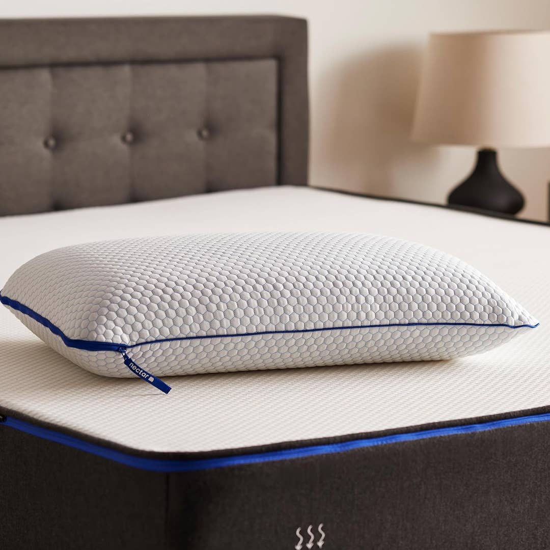 How to choose a cooling pillow for summer bedding - TheStreet