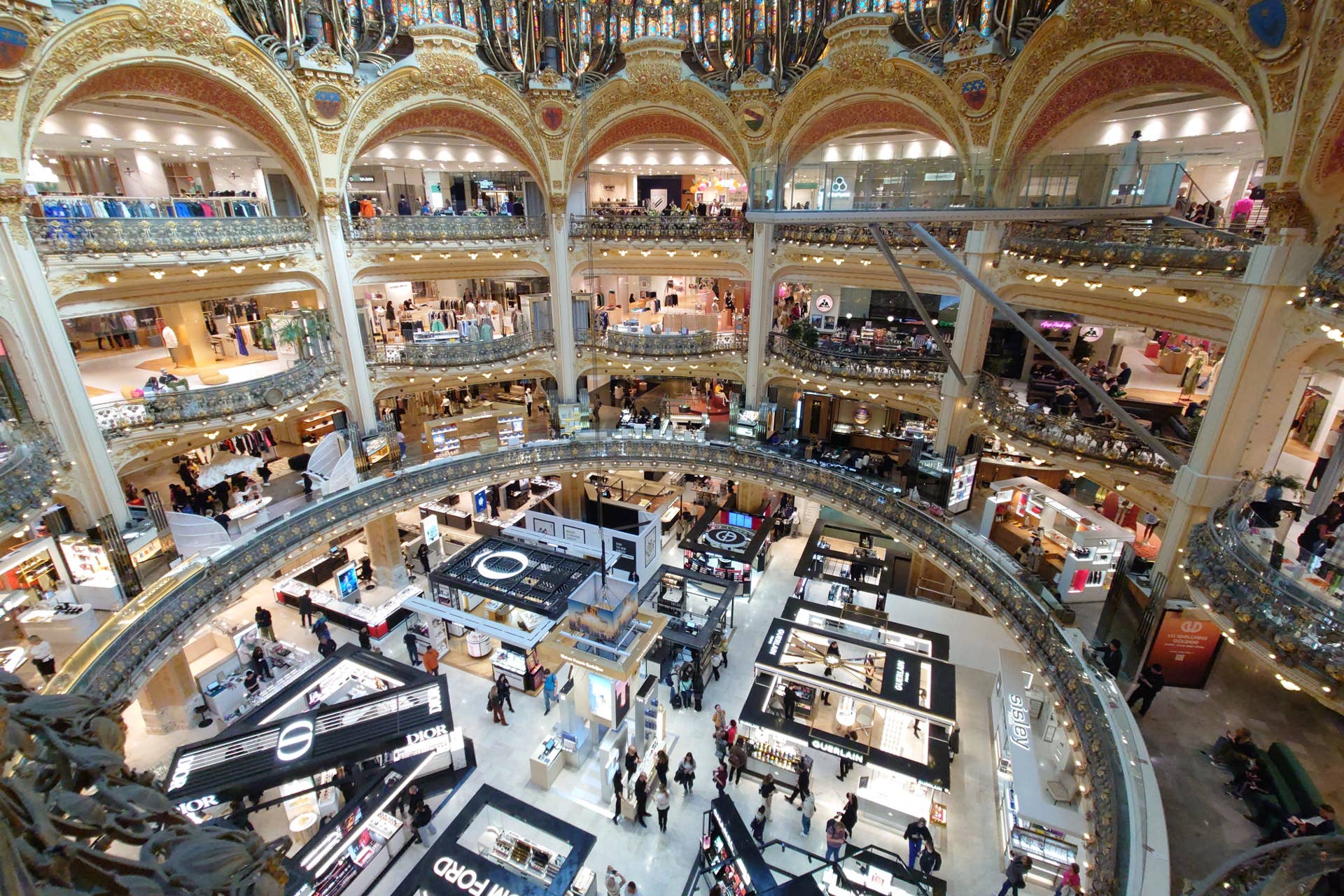 132-year-old luxury chain quietly closes more stores worldwide - TheStreet