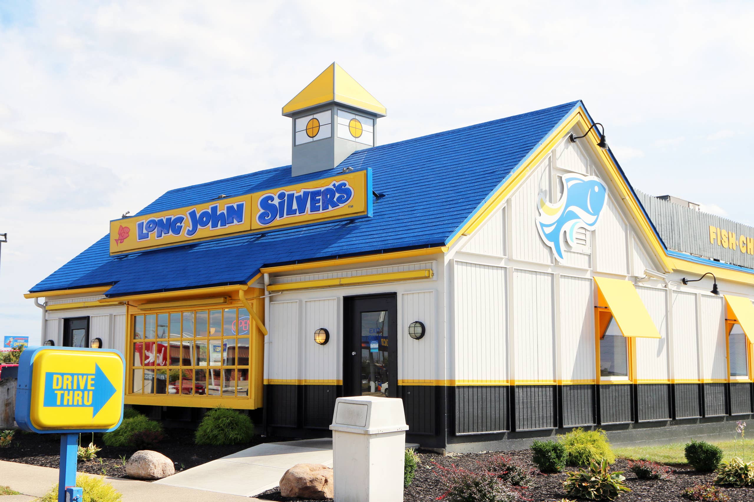 Popular seafood chain franchisee files Chapter 7 bankruptcy - TheStreet